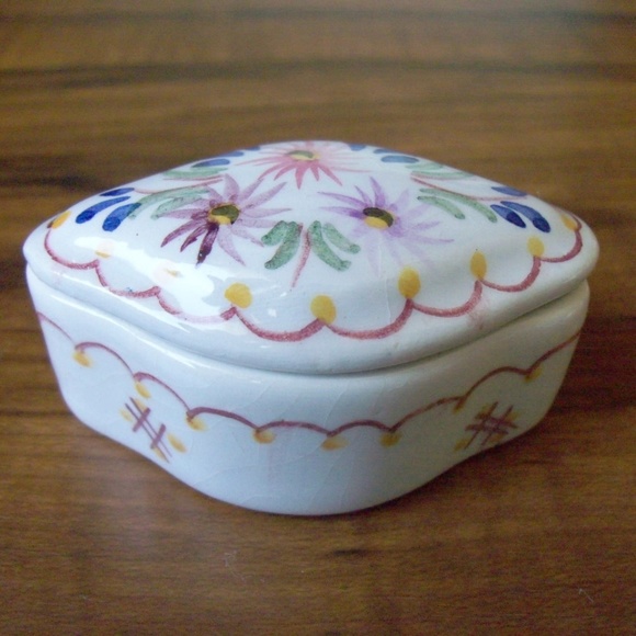 Accents | Vintage Porcelain Mini Trinket Box Ev132 | Poshmark